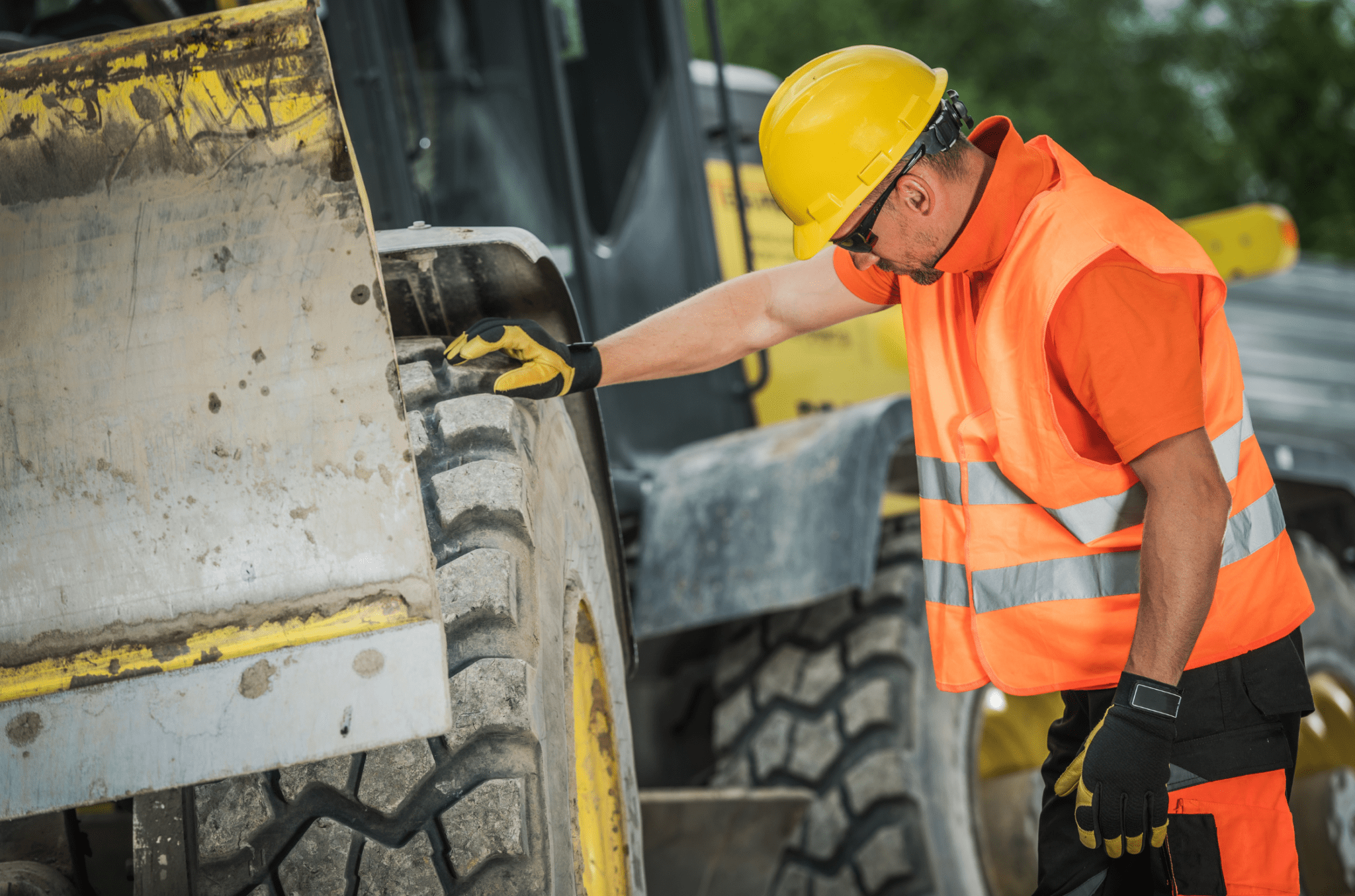 Earthmoving Training Package | 2 Machine Tickets
